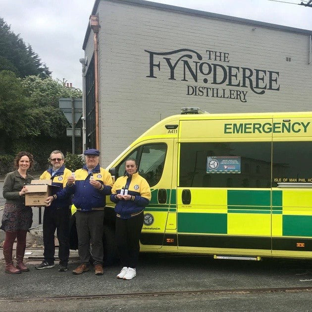 FYNITISER donation to The Rob Vine Fund - The Fynoderee Distillery
